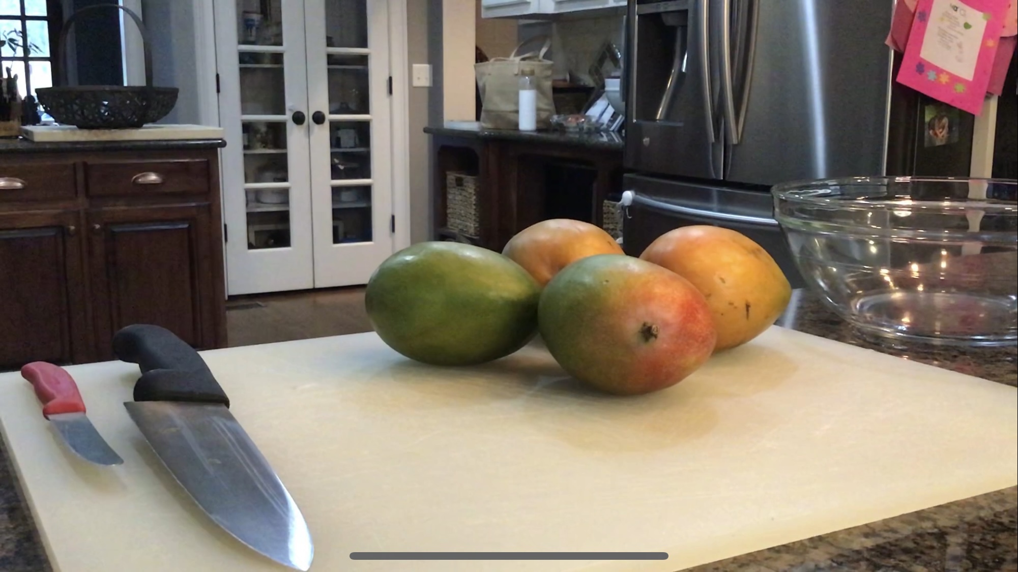 How to Cut a Mango - The Right Way! - Miss Nutritious Eats